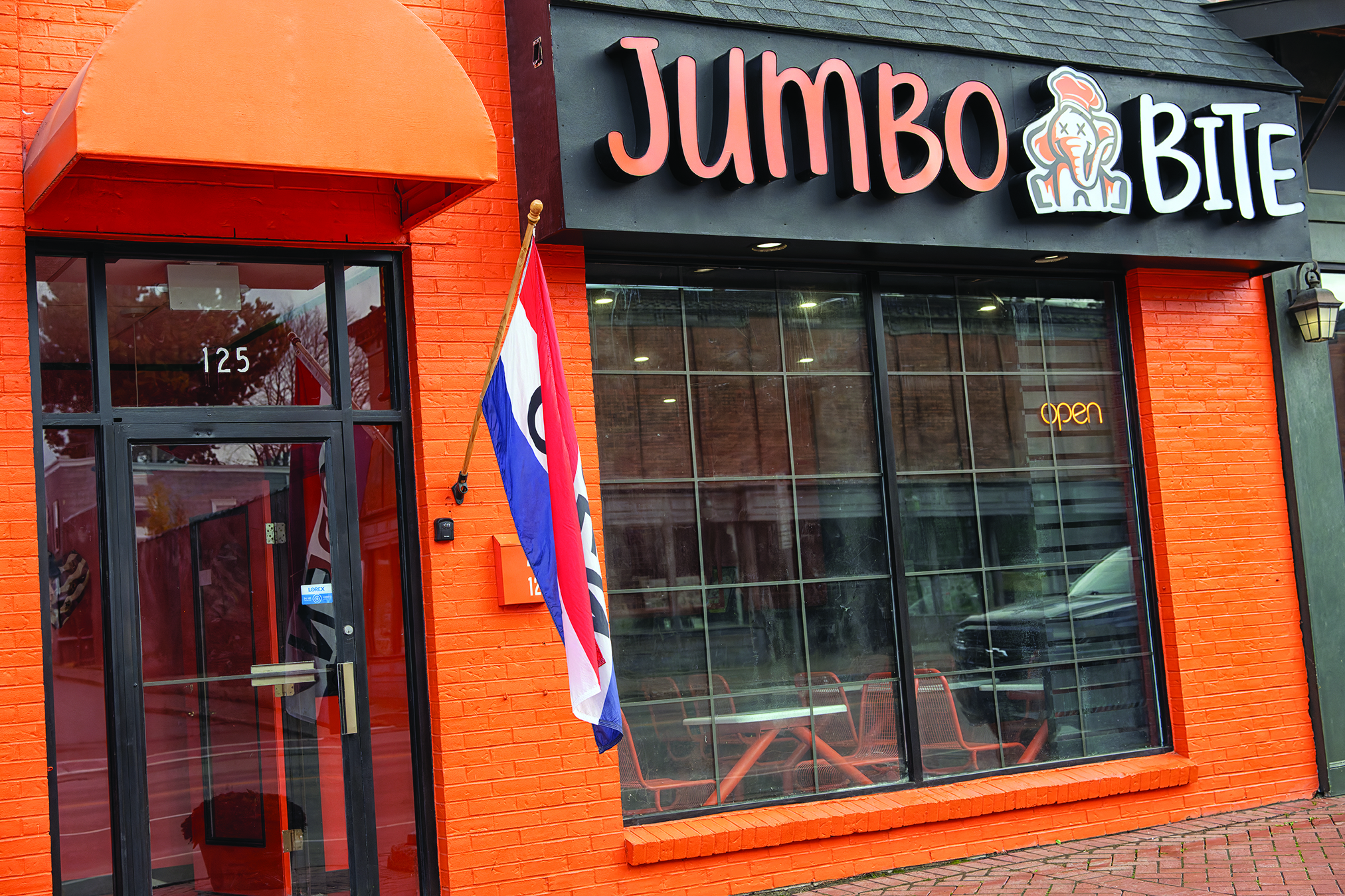 Jumbo Bite: quick, good, reasonable - Barton Chronicle Newspaper